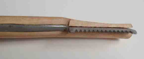 Trimmmesser grobe Zahnung für Linkshänder